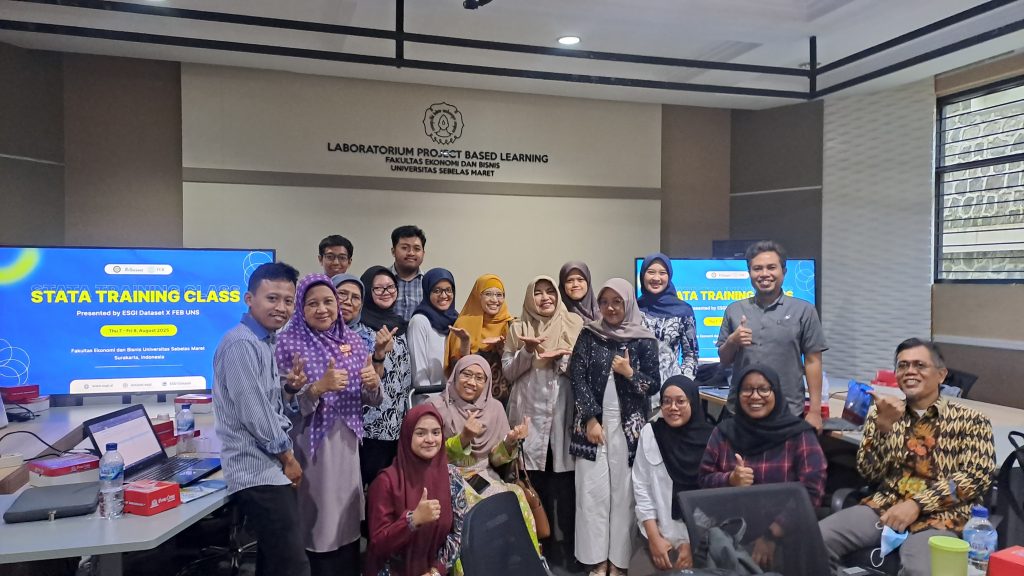 Kolaborasi Tingkatkan Riset Melalui Pelatihan STATA